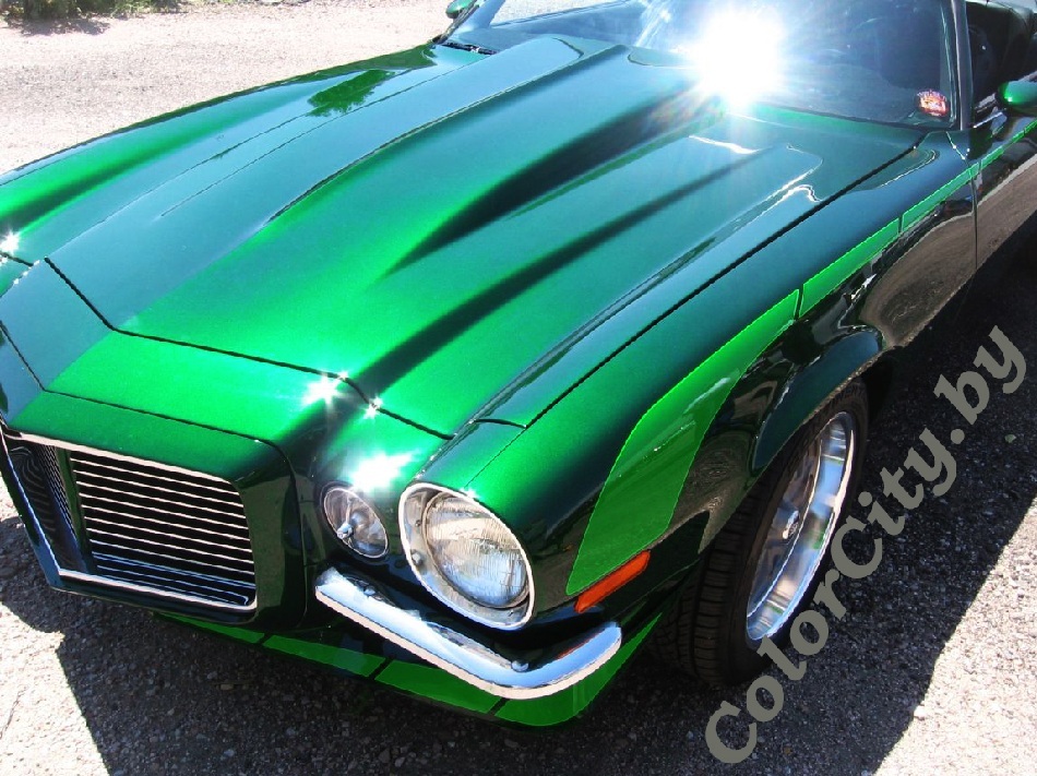 Forest green metallic paint